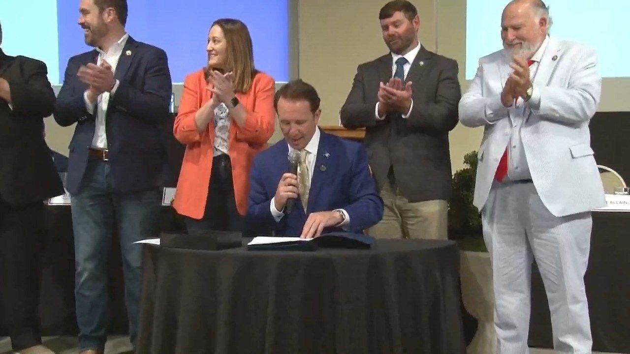 Bayou Time 3/13: Governor Jeff Landry Speaks at Joint Chamber Luncheon ...